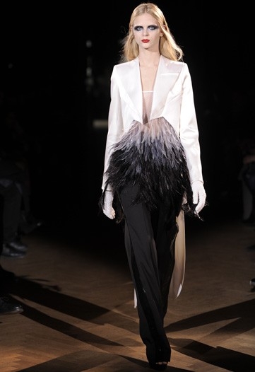 Paris Couture: Chanel, Givenchy