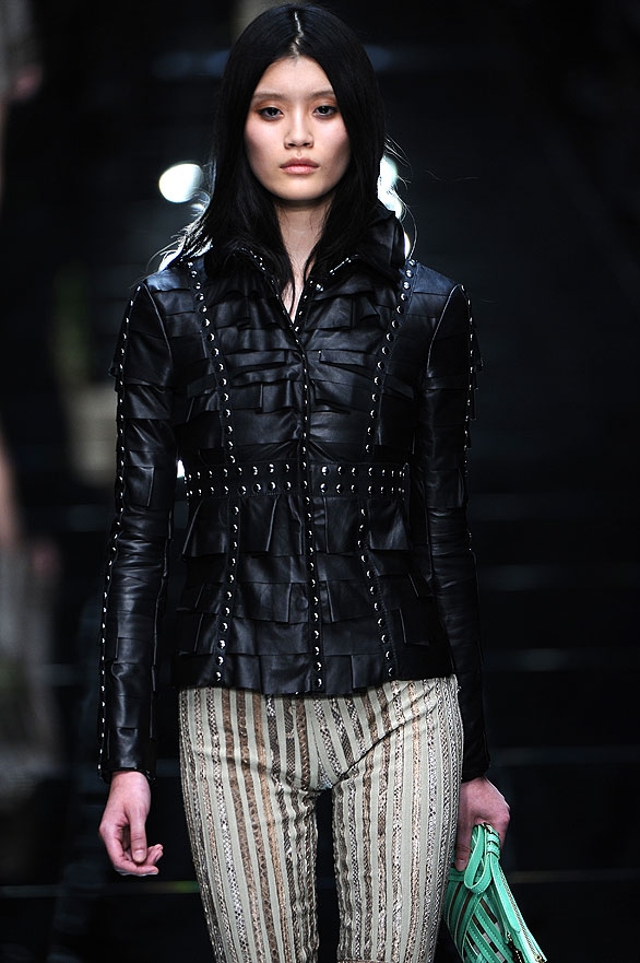 Burberry to launch Burberry Bespoke