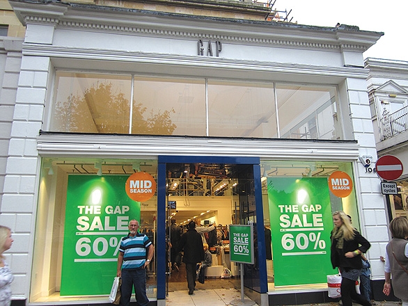 Gap, 106 Promenade