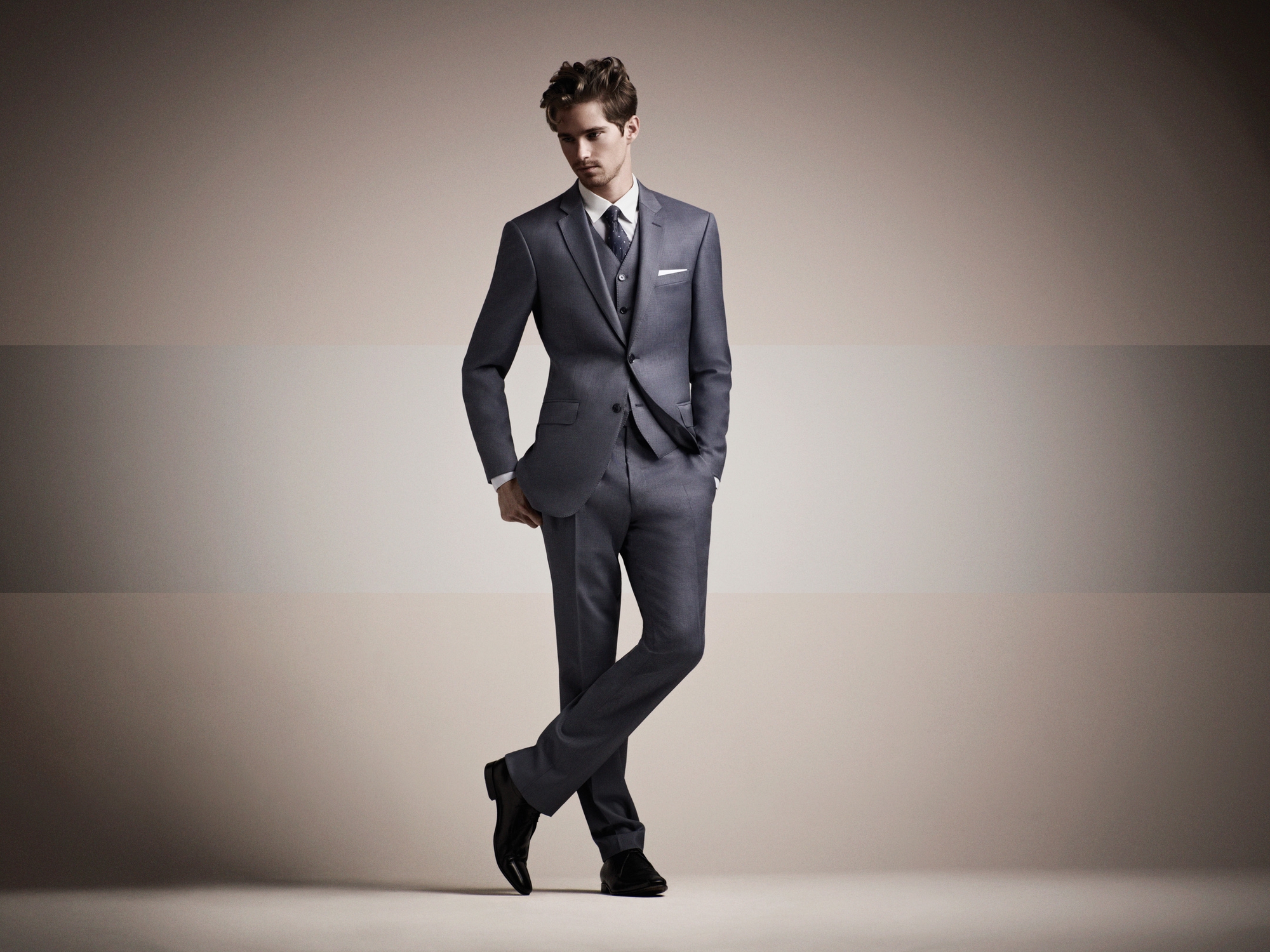 Losses widen at Austin Reed