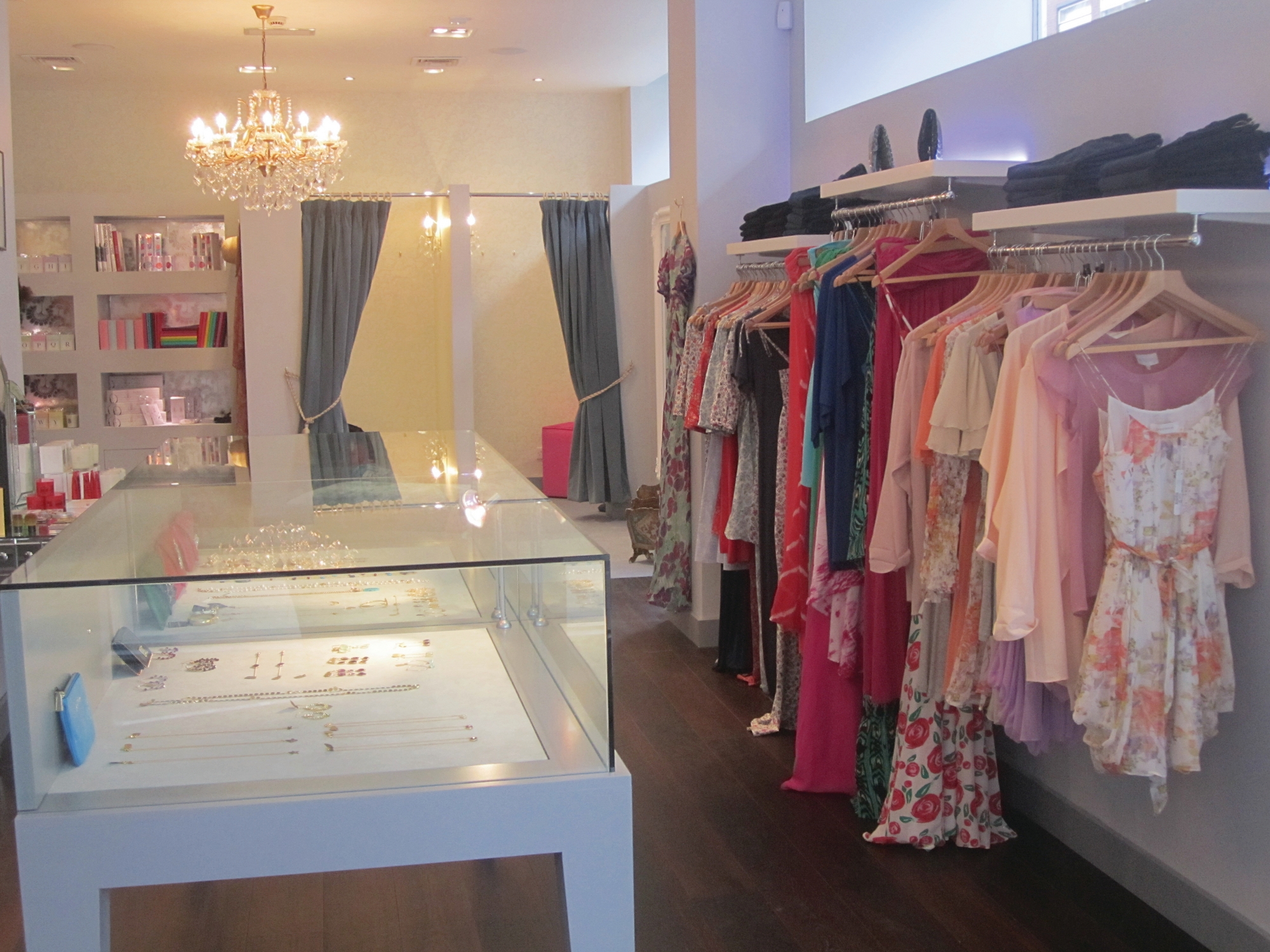 Austique targeting four more stores