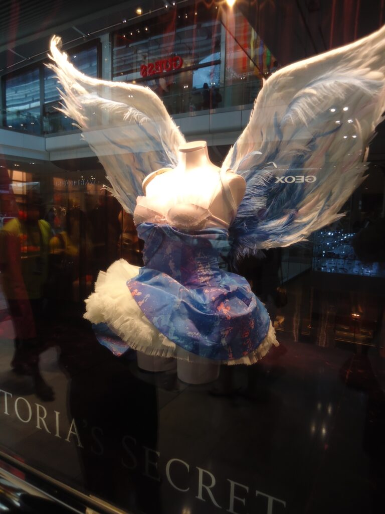 IMAGE GALLERY: Victoria's Secret debuts at Westfield Stratford