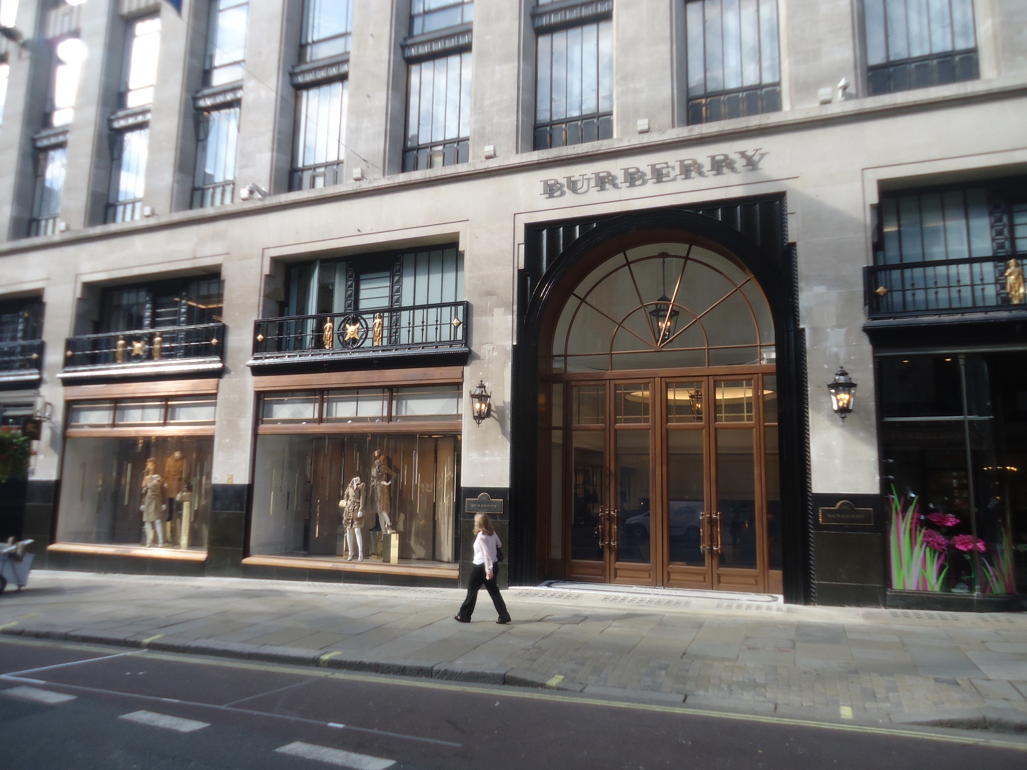 Burberry first half sales rise 8%