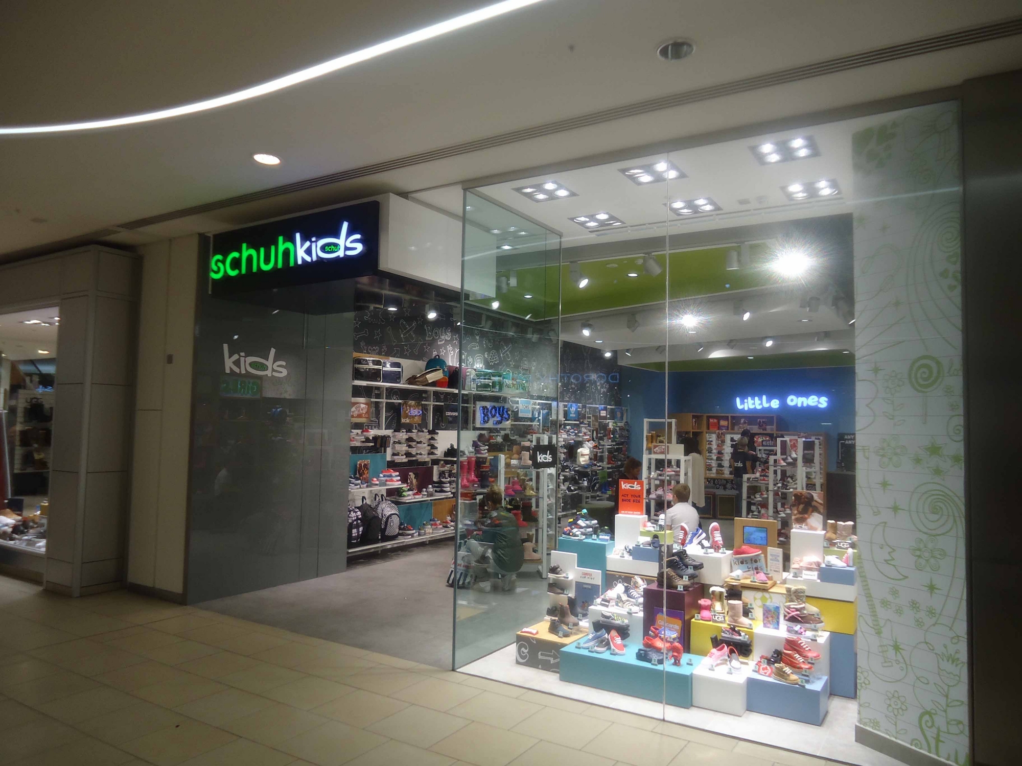 Schuh Kids, Lakeside