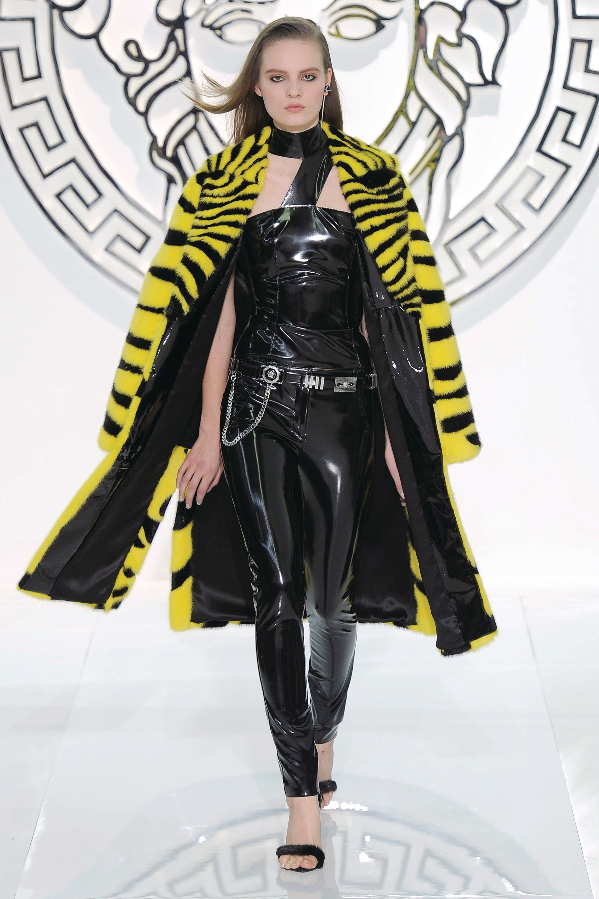 Versace's global revenues surge 20%