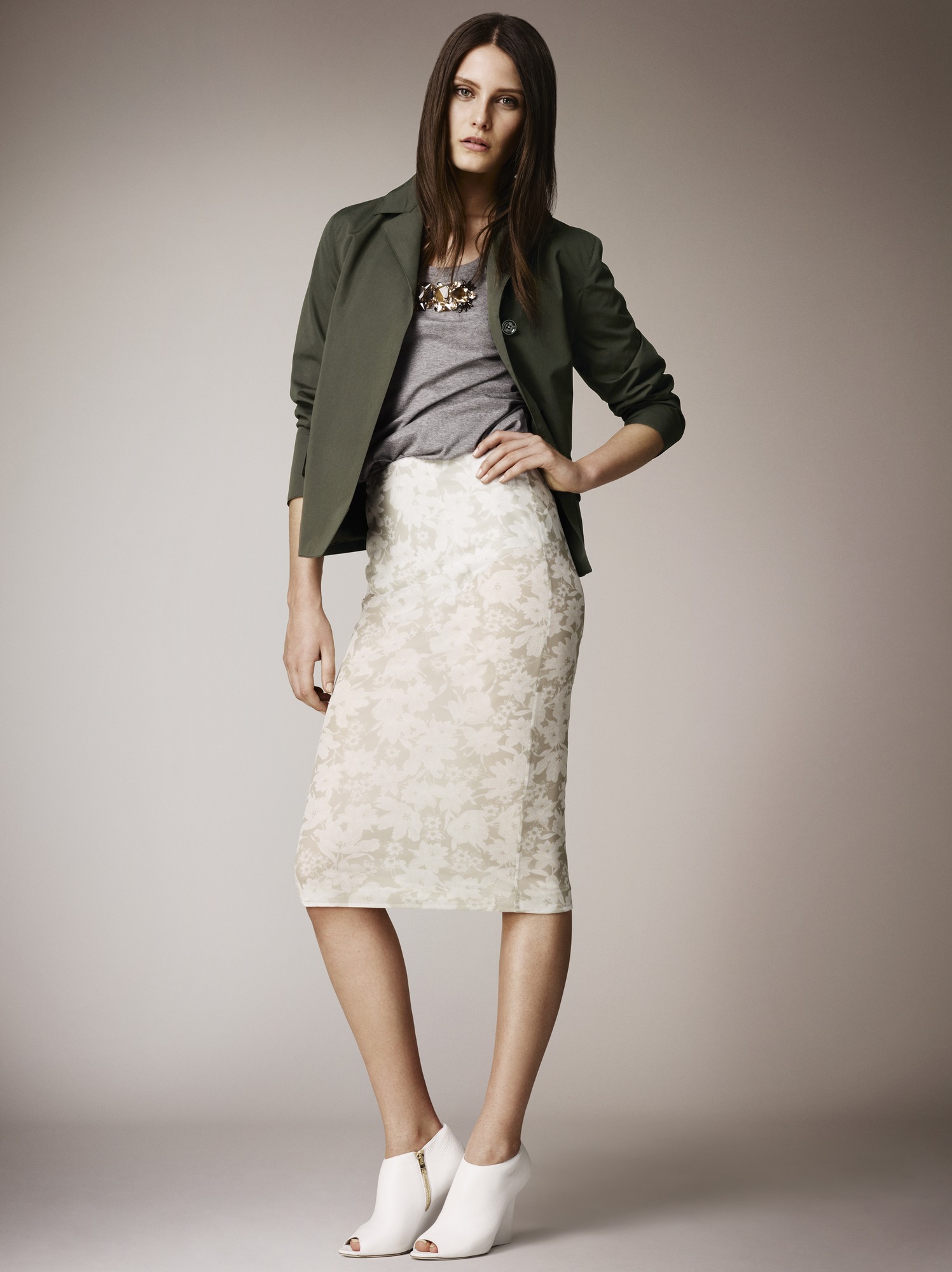 Image gallery: Burberry unveils spring 14 pre-collection