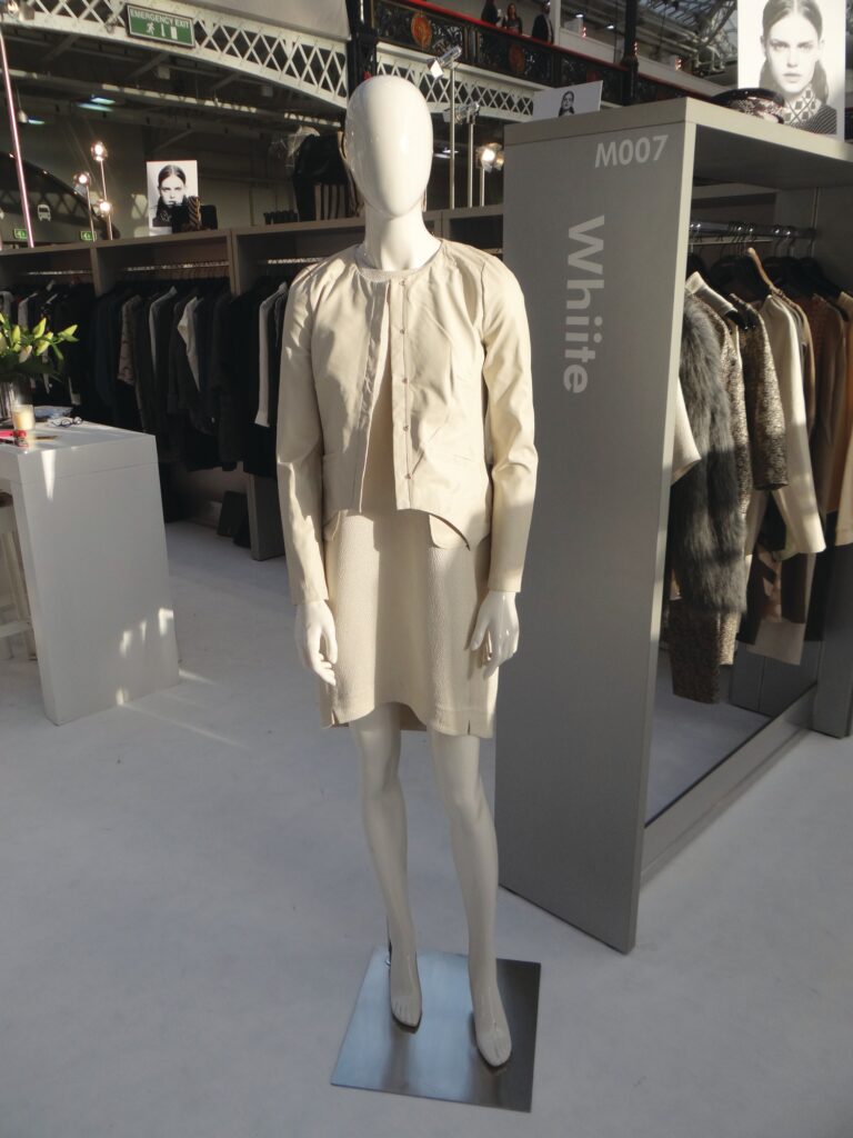 Pure London Autumn 14 - Whiite