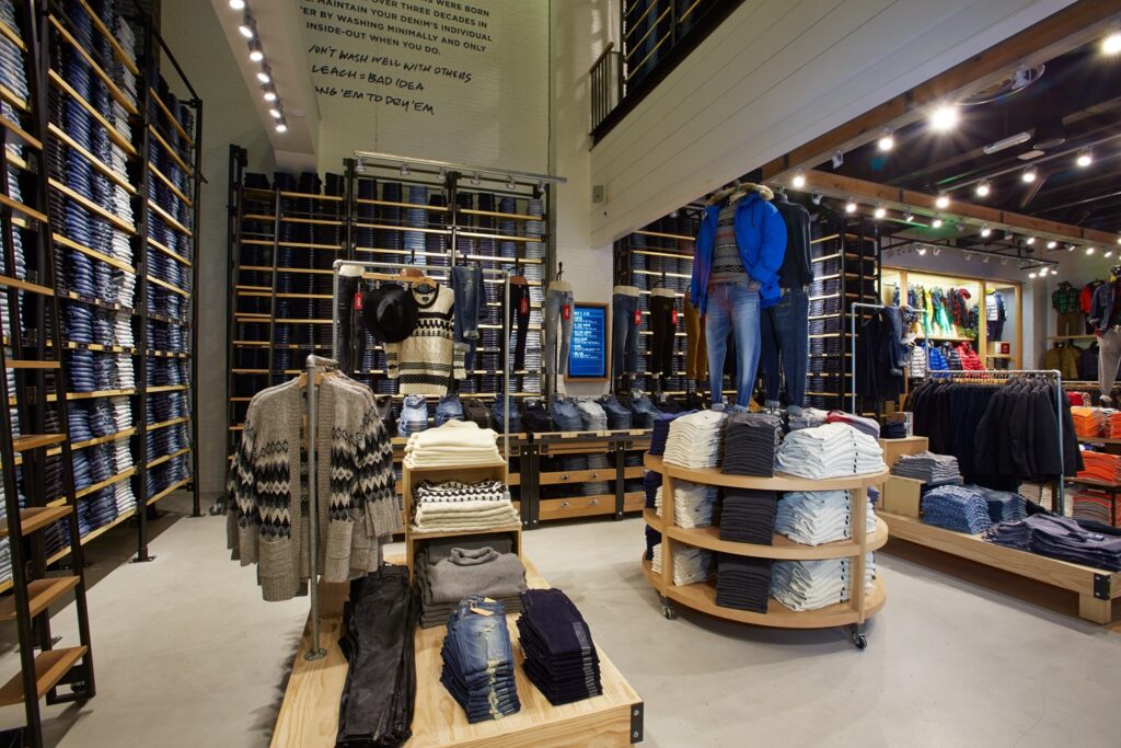 Exclusive first look: American Eagle's debut UK store