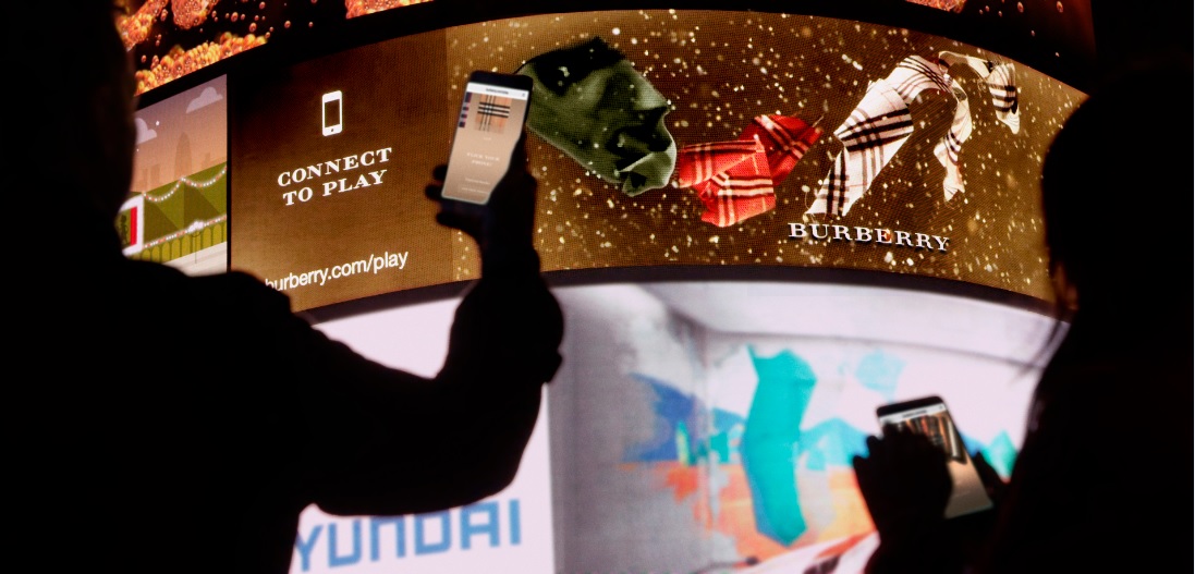 Burberry launches interactive 3D marketing campaign