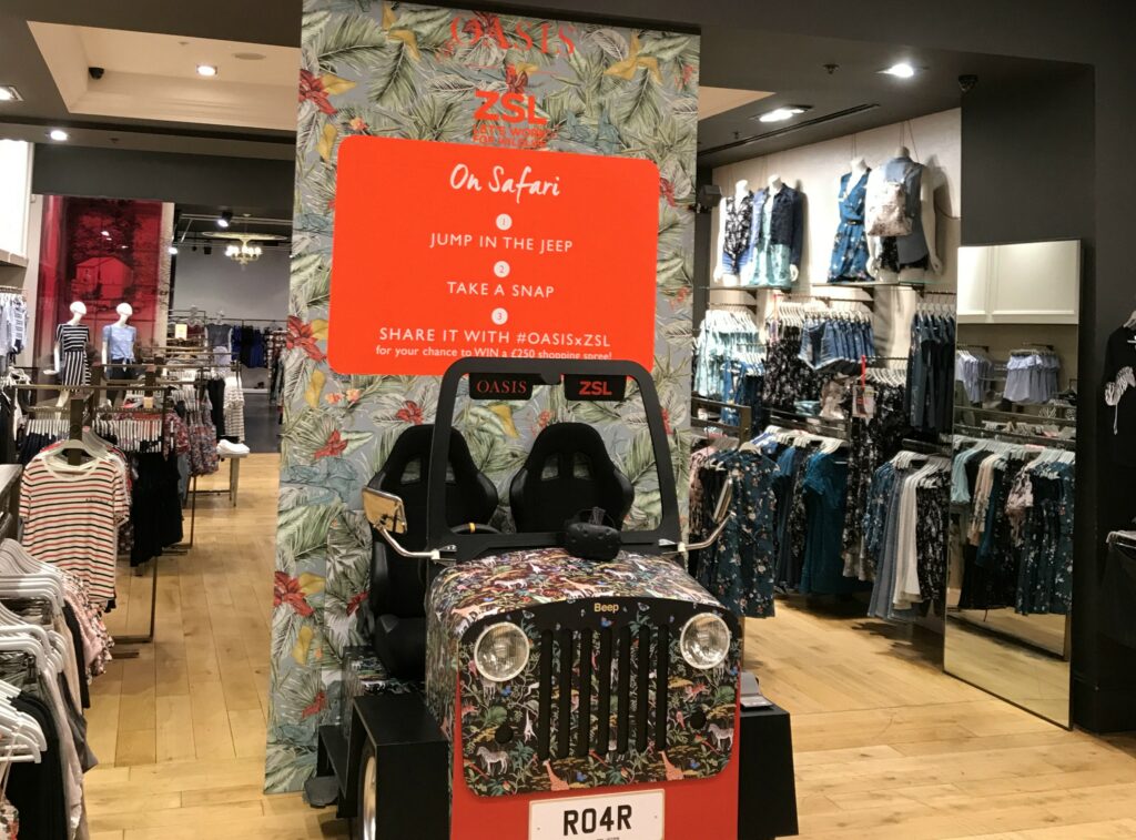 Oasis invites shoppers on in-store virtual safari