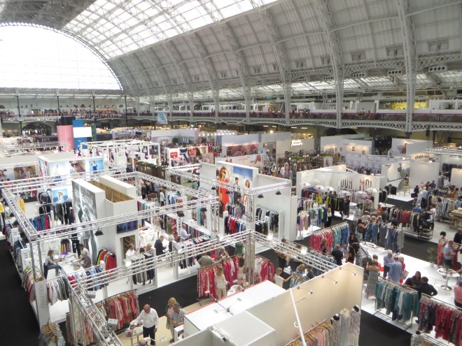 Sun shines on steady spring 19 Scoop and Pure London