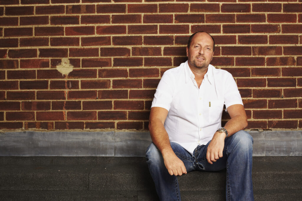 Office CEO to retire