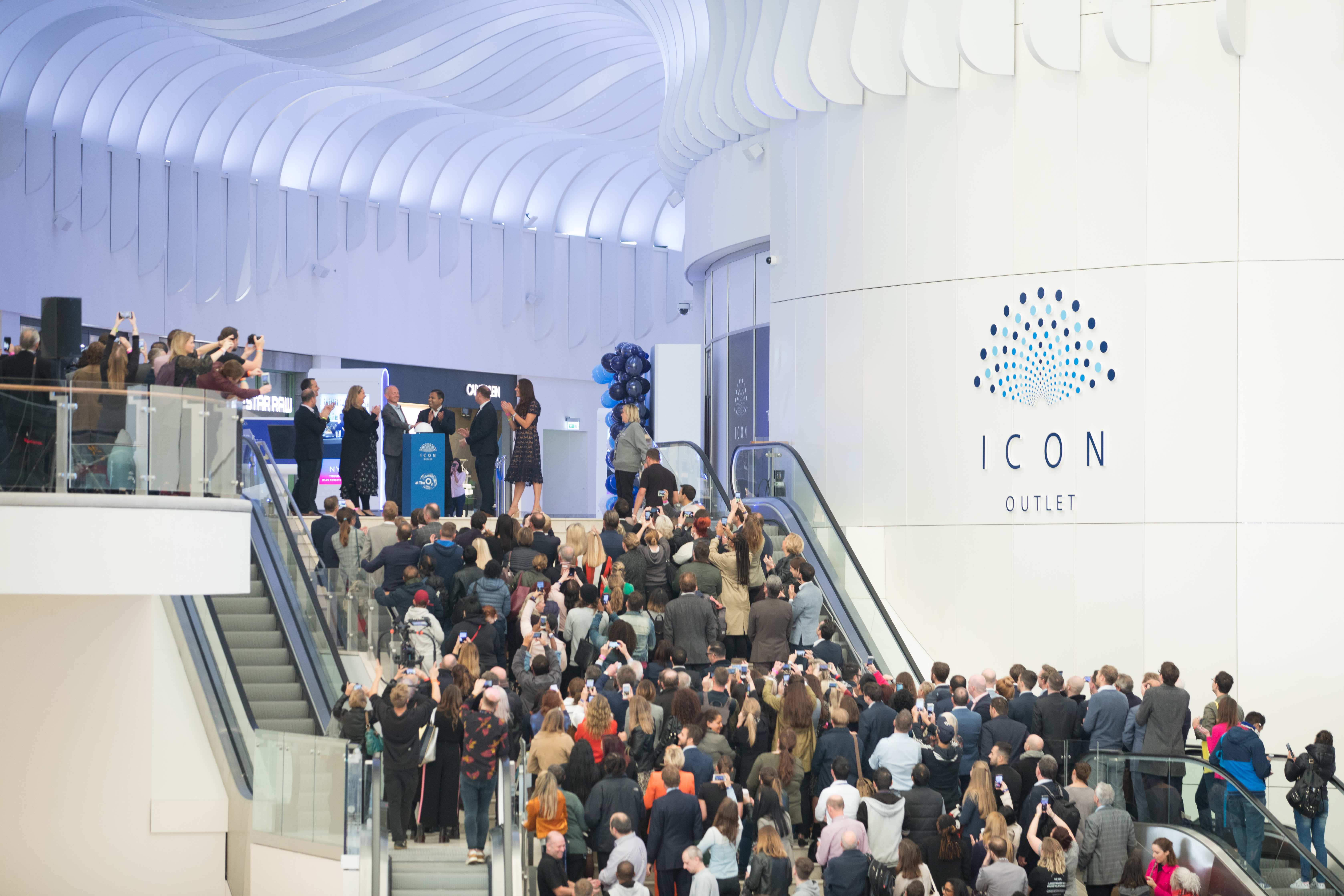 First look: The O2's Icon Outlet opens