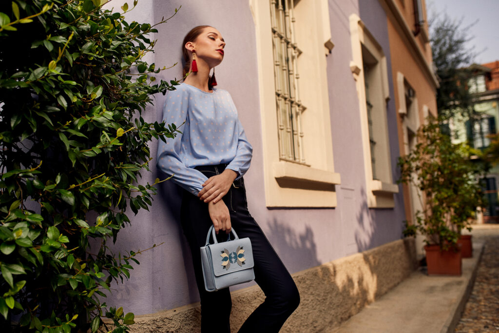 Lobos bags enter the UK market