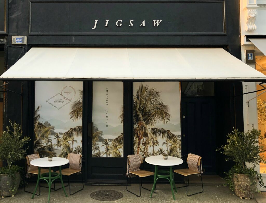 Jigsaw in cafe partnership