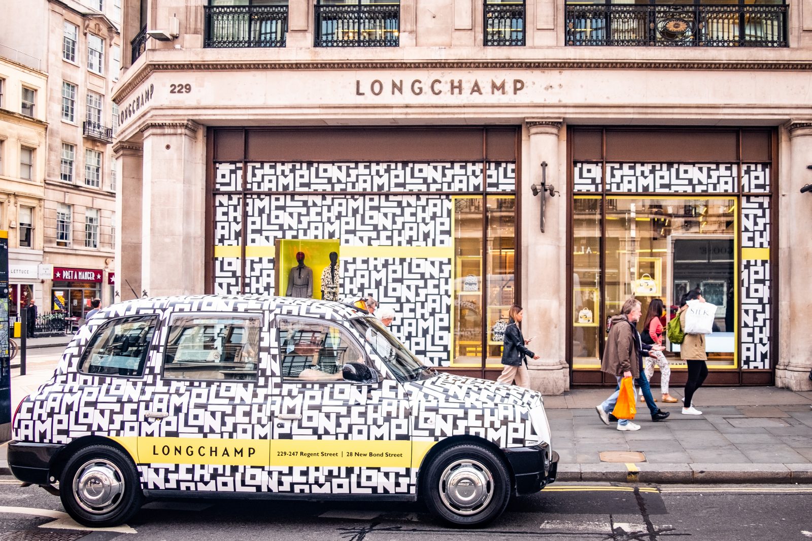 Longchamp adds 500 jobs