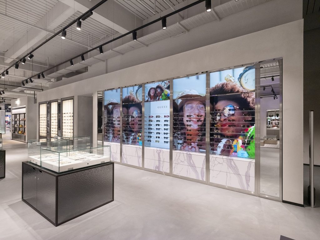 Why Flannels is banking on beauty and bricks and mortar