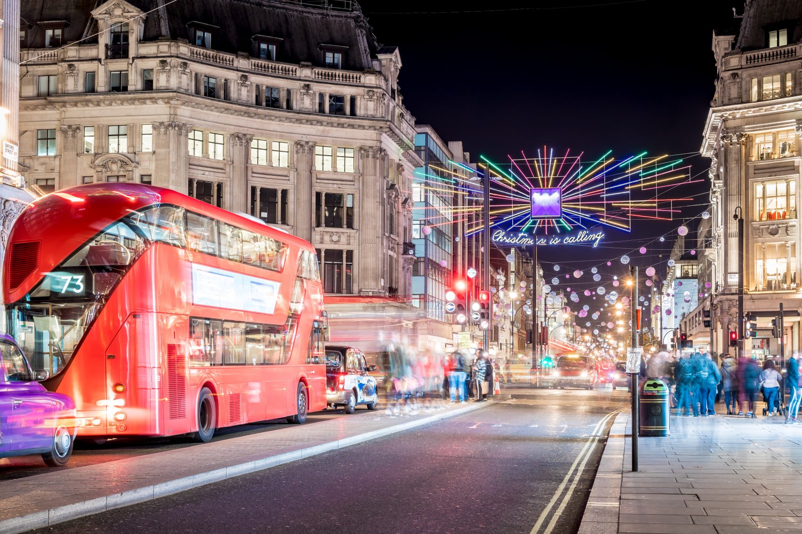 Shoppers to spend £4.4bn less this Christmas