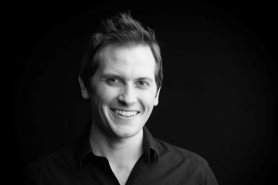 End names new CEO as co-founders step down