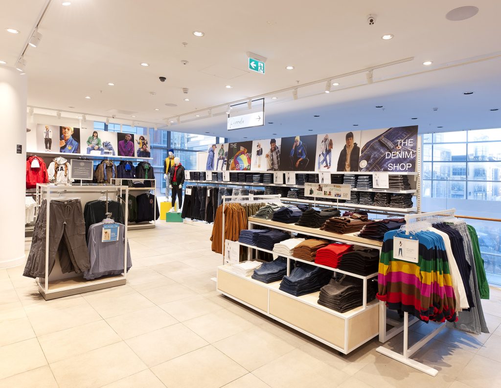 Next adds new Gap shop-in-shops