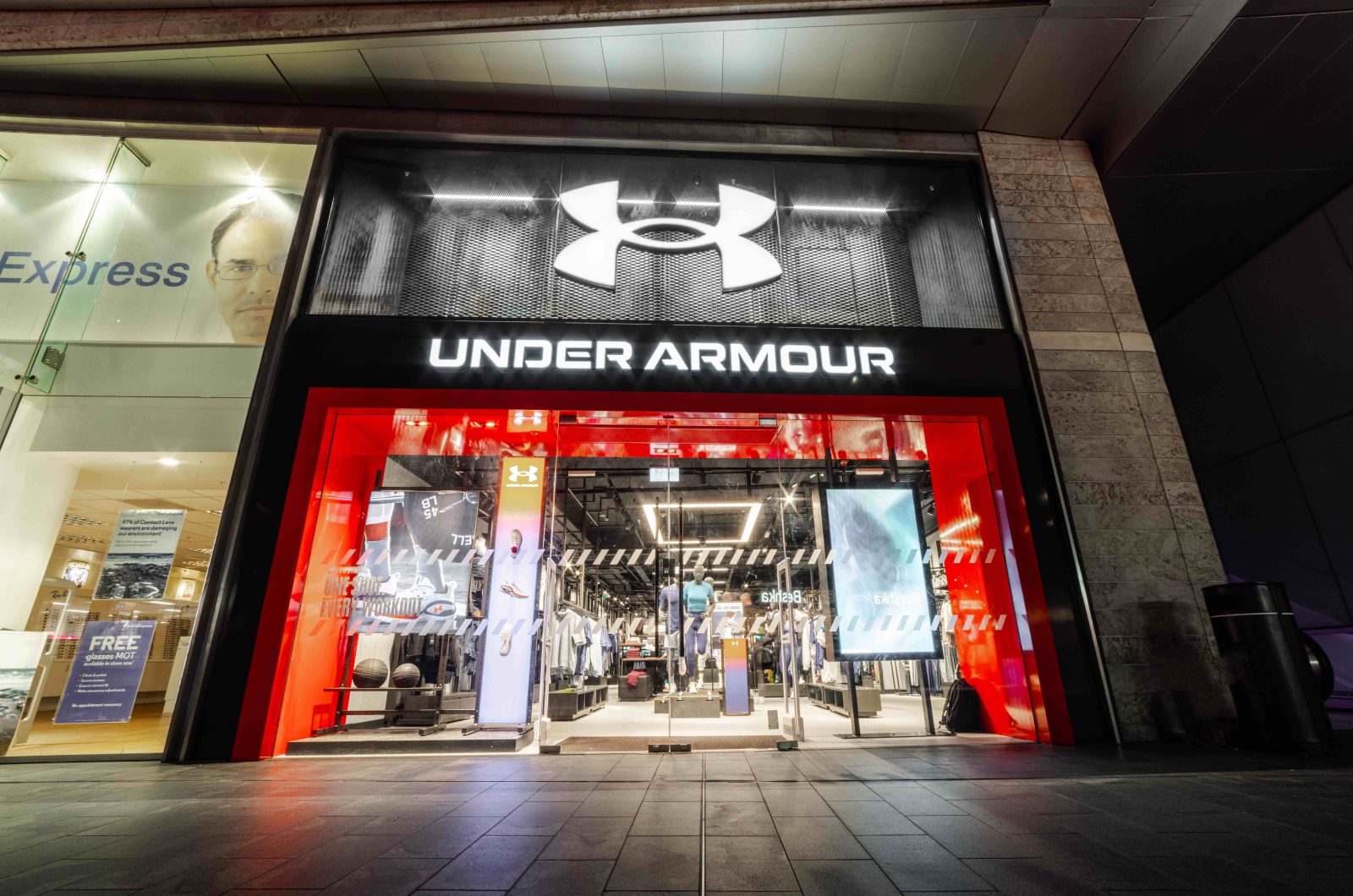 Under Armour posts a loss as sales fall in first quarter
