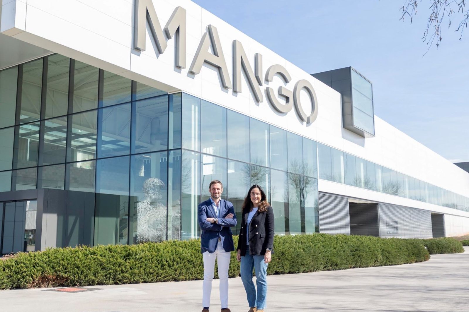 Mango invests in clothing rental platform