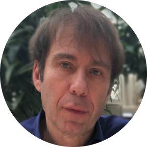 Apricot chief: 'Our on- and offline presences complement each other'