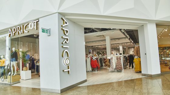 Apricot chief: 'Our on- and offline presences complement each other'