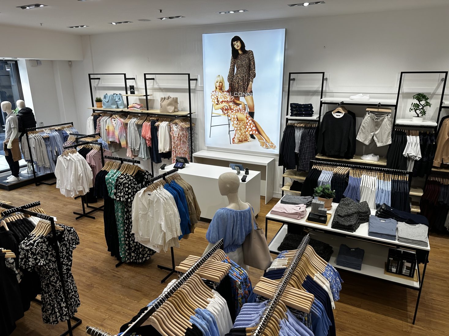 French Connection opens outlet in York