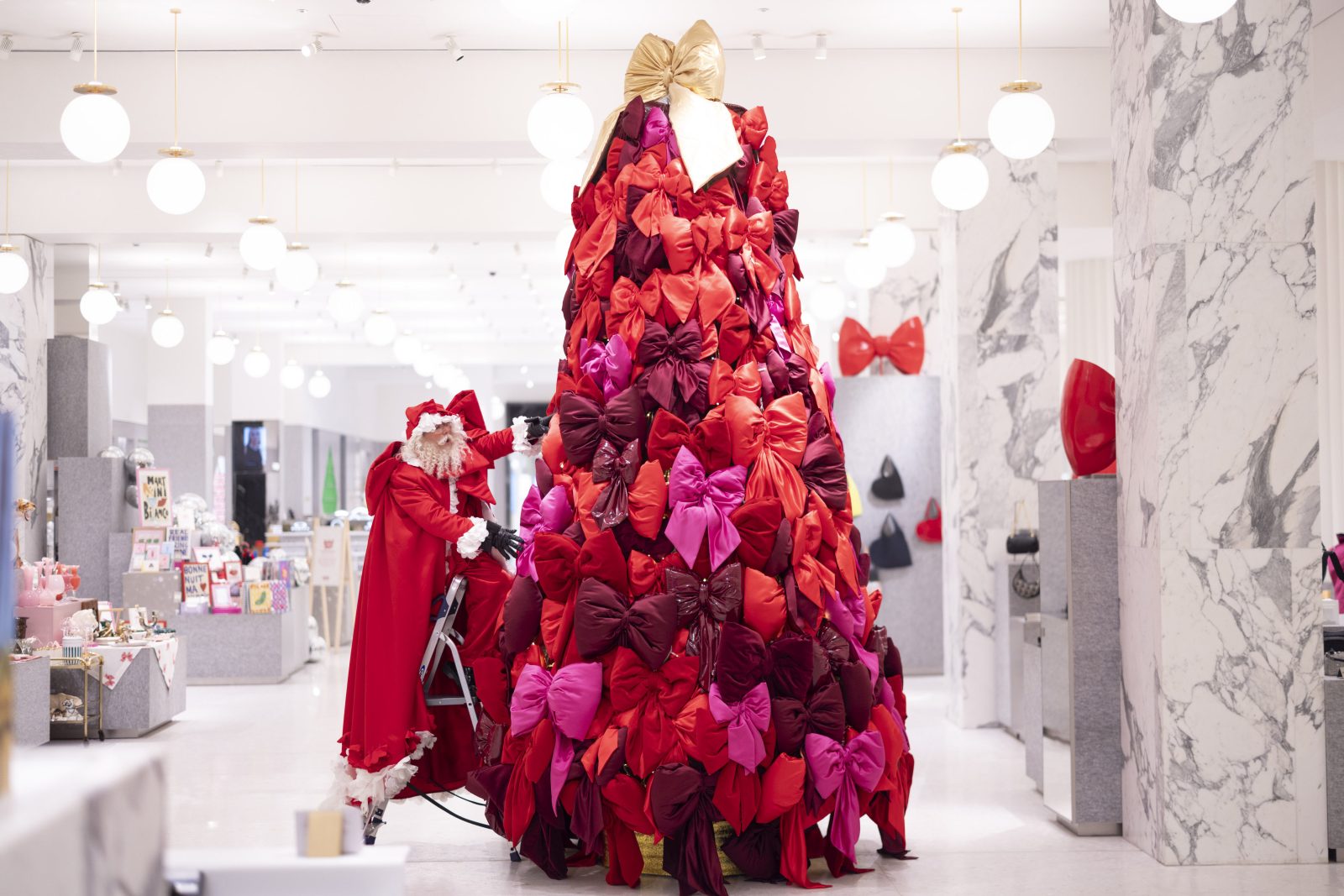 Selfridges reveals Christmas windows