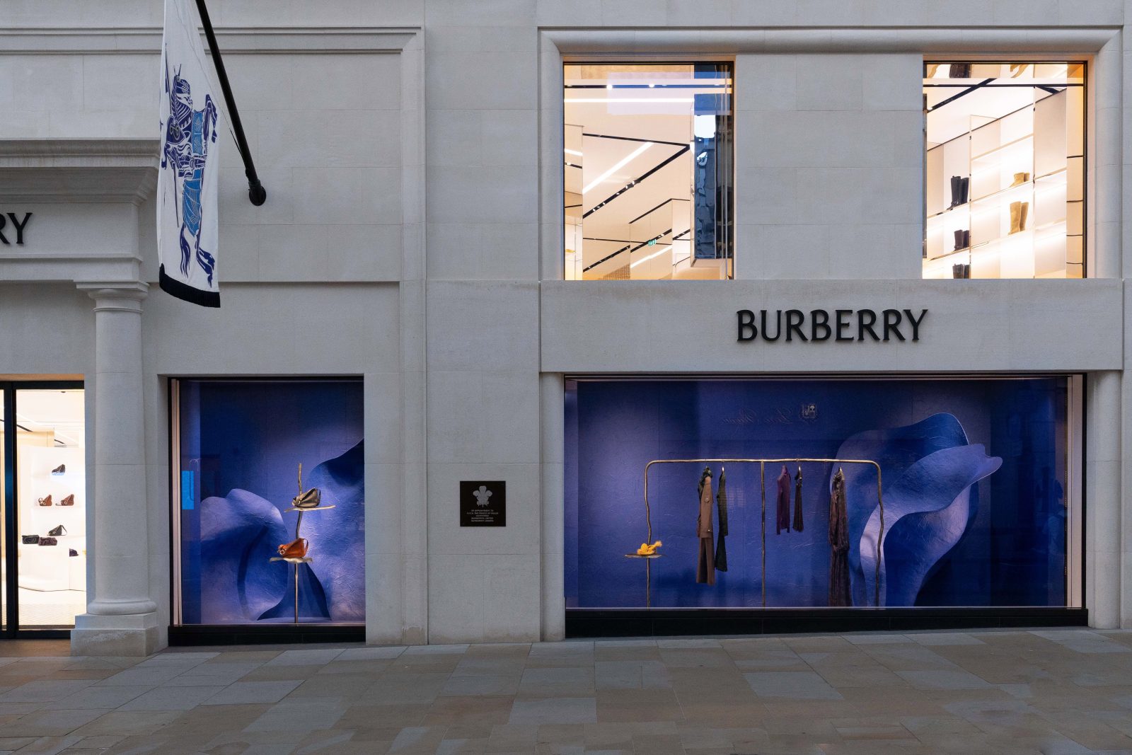 Burberry seeks new chair