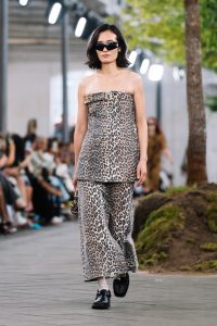 'Mob wife' TikTok trend fuels indies' leopard print sales