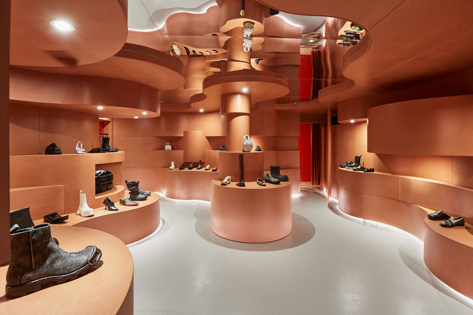 First look: LN-CC re-opens London store