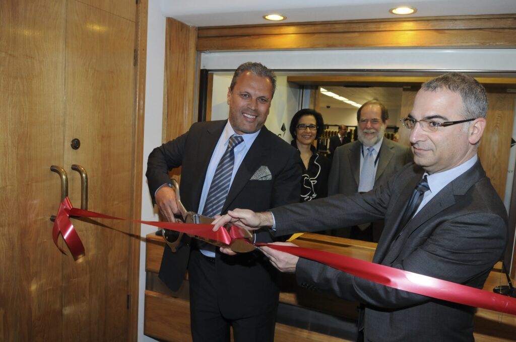 Sightholder opens first DTC sight of 2011 | Retail Jeweller