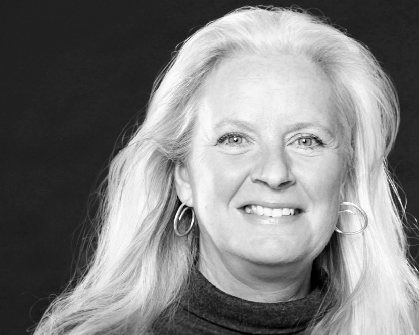 Designer Sarah Jordan celebrates 30th anniversary with book launch ...