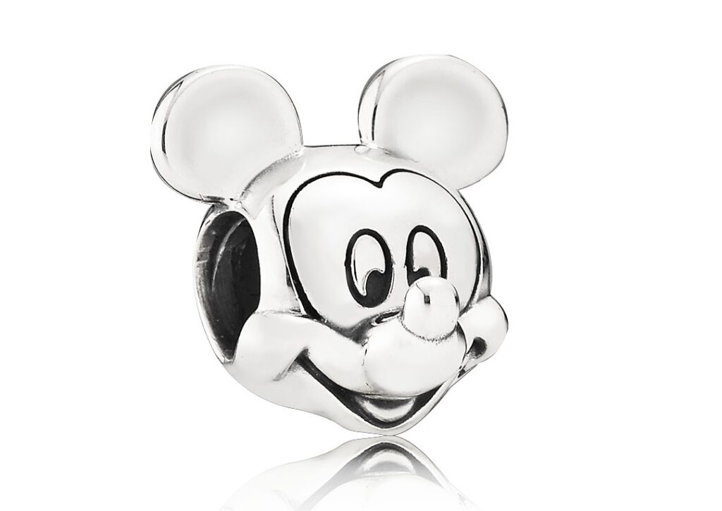 Pandora launches Disney collection into UK market | Retail Jeweller