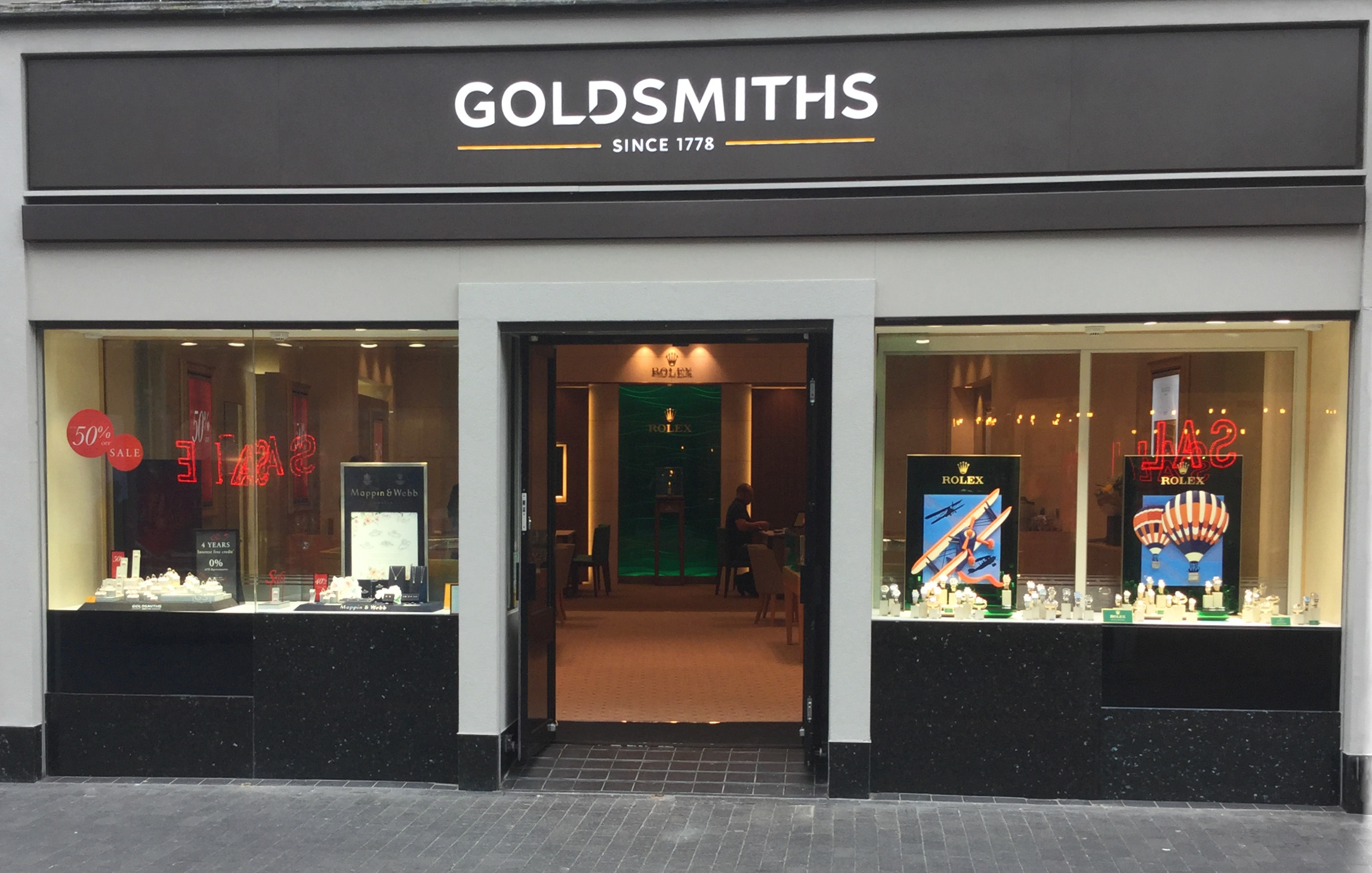 Goldsmiths re-launches Middlesborough showroom | Retail Jeweller