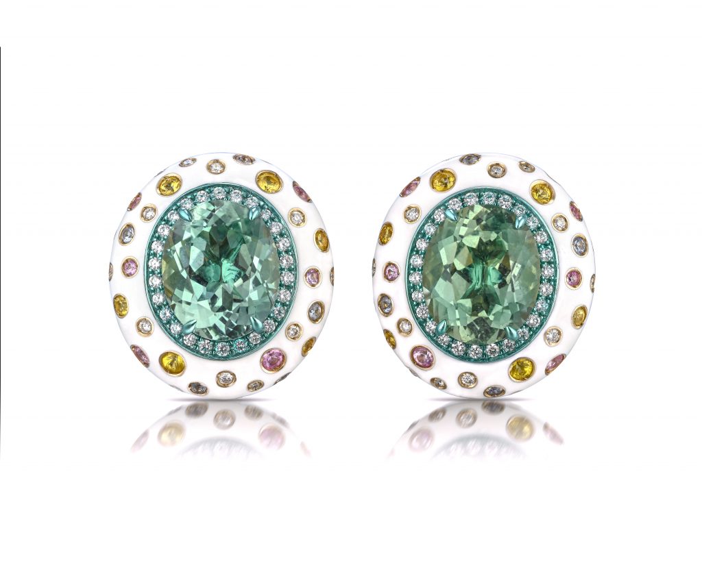 IN PICS: Sarah Ho releases new pieces to celebrate coming out of ...