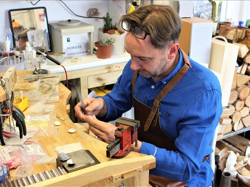 JewelStreet triples designer base in 24 months | Retail Jeweller