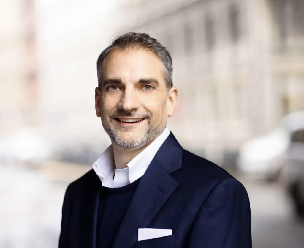 Pandora appoints Byron Clayton as chief HR officer | Retail Jeweller