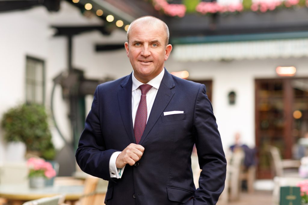 UKJF 2024 Content: Delivering 5-Star luxury customer service with ...