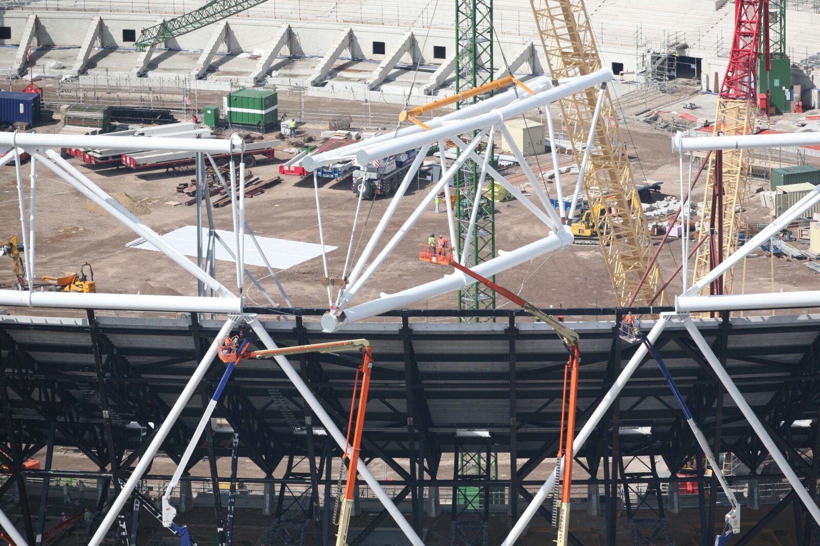 In pictures: London 2012 Olympic stadium structure completed