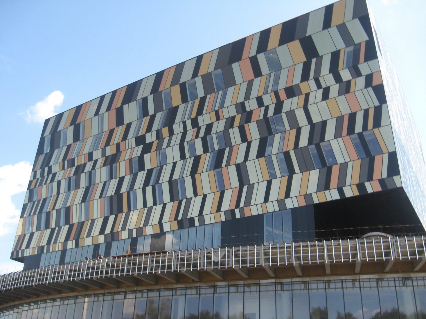 First peek at David Adjaye's new Moscow School of Management
