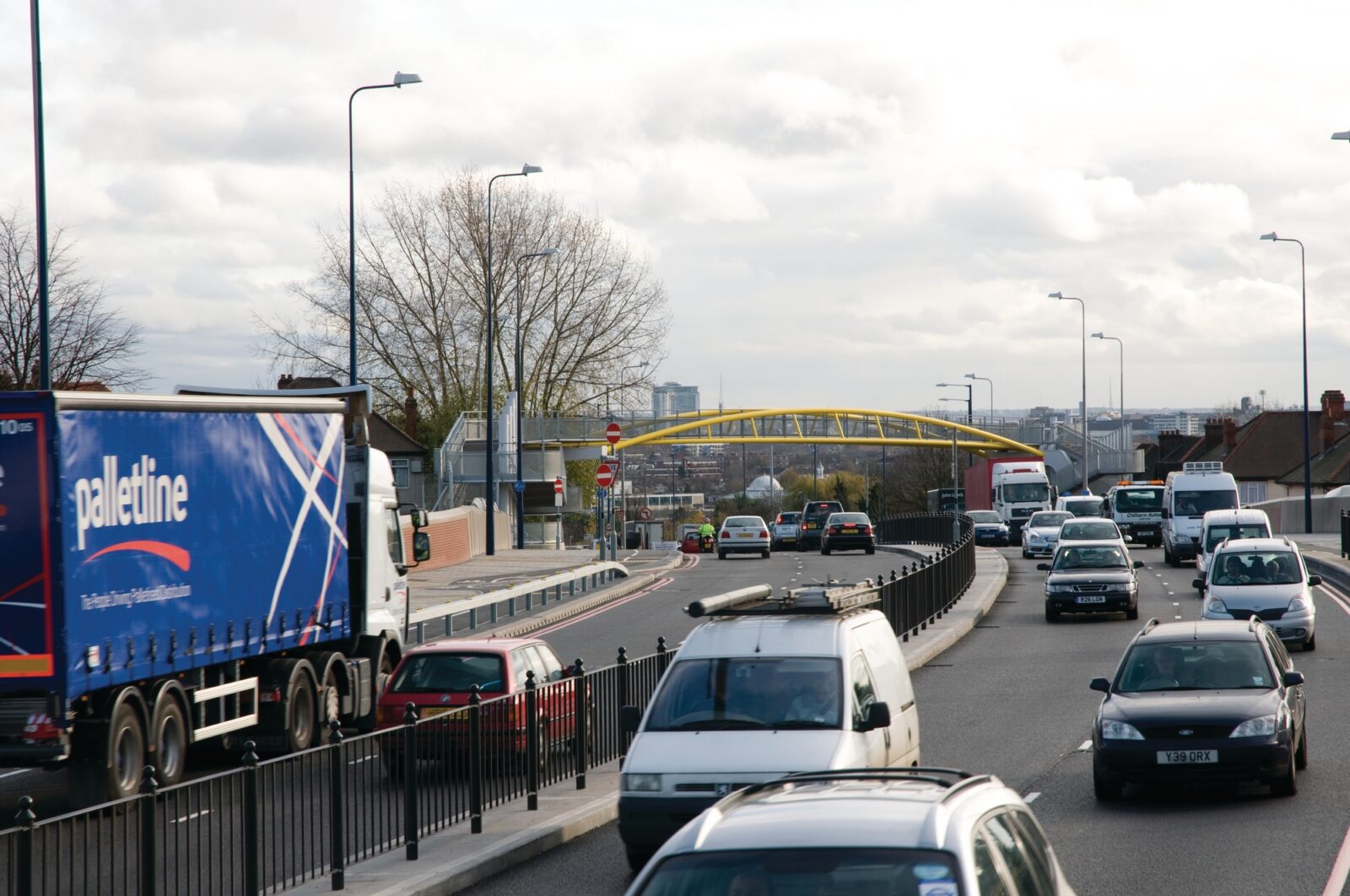 Perryn Road footbridge over the A40, London by Grimshaw