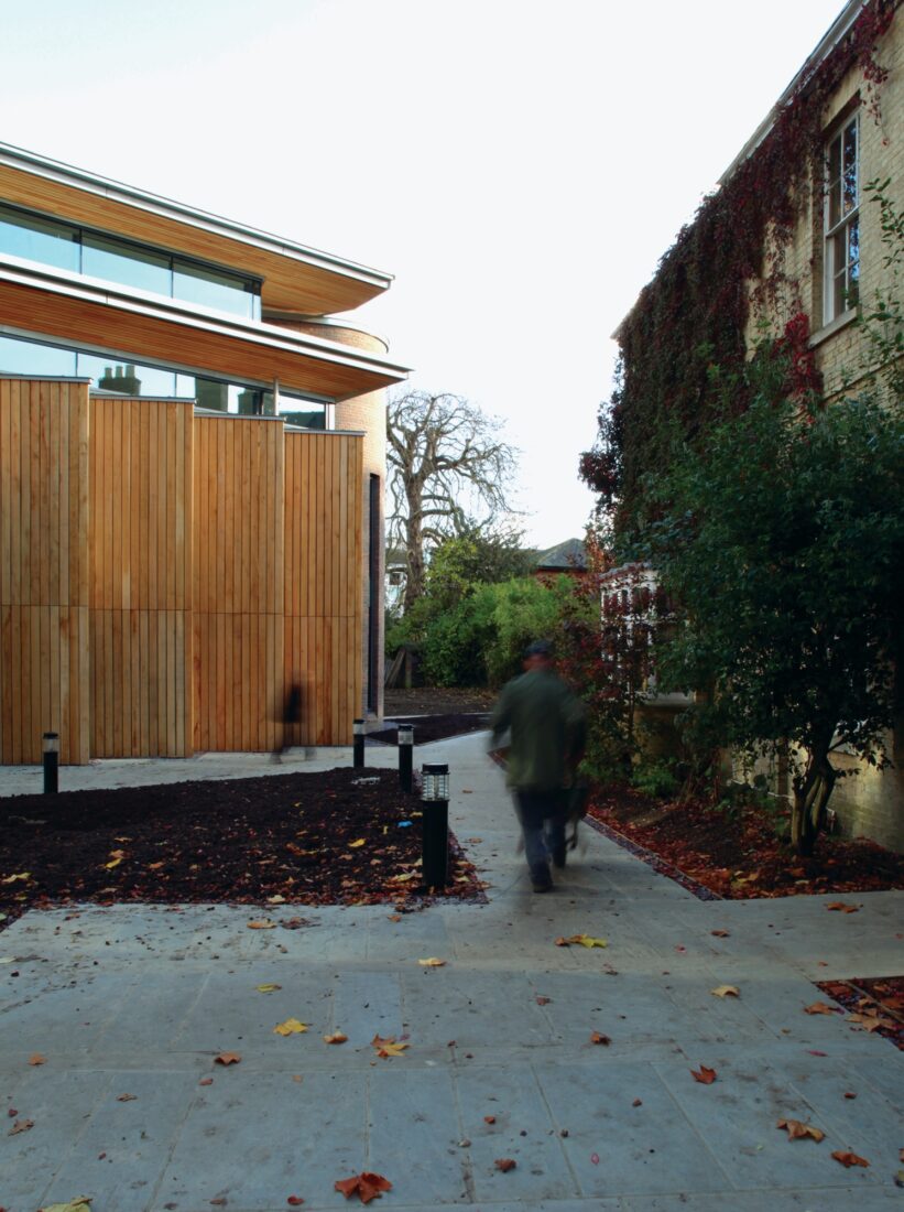 Fitzwilliam College Library and IT Centre, Cambridge, by Edward ...