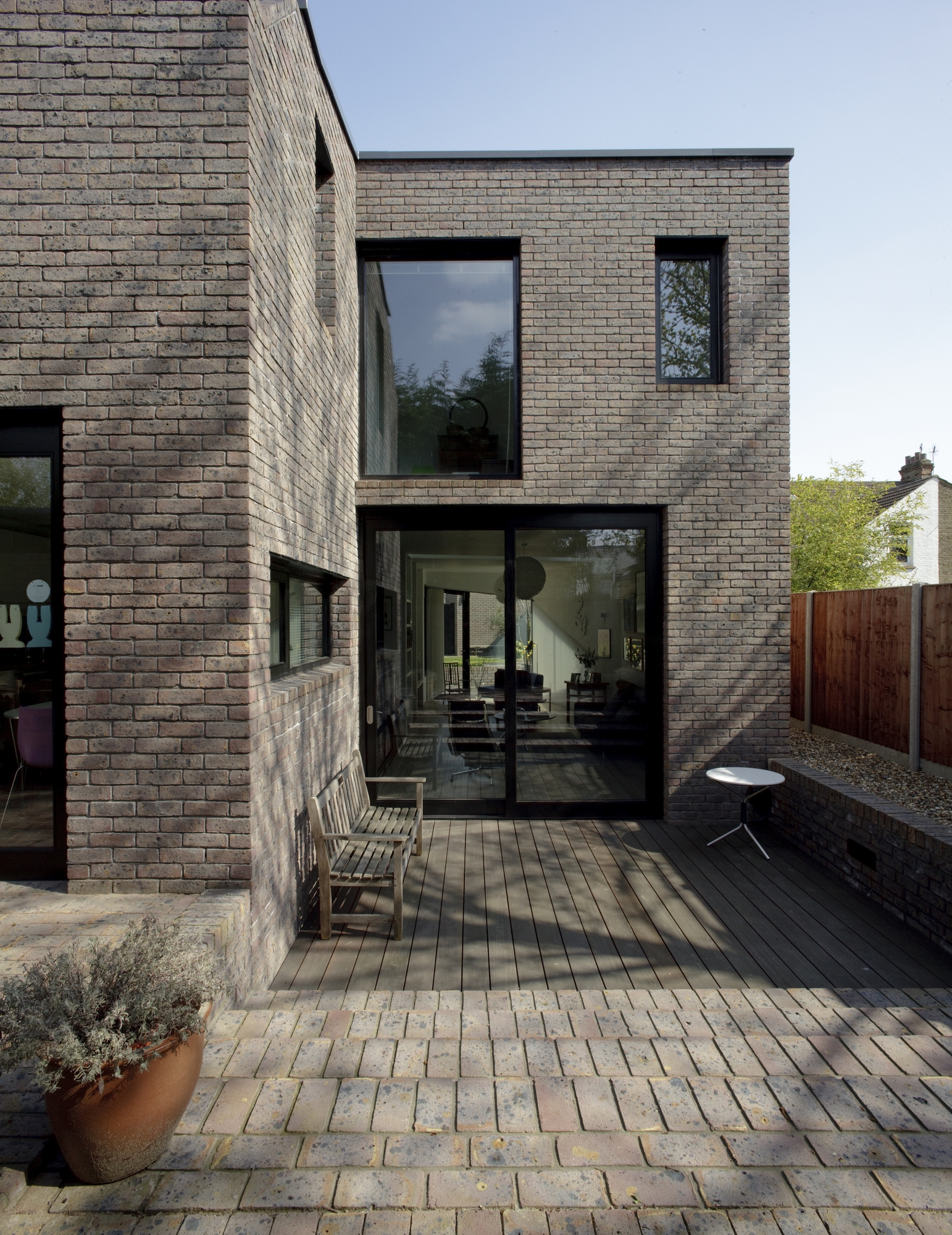 Frobisher House, Hertfordshire by Duggan Morris
