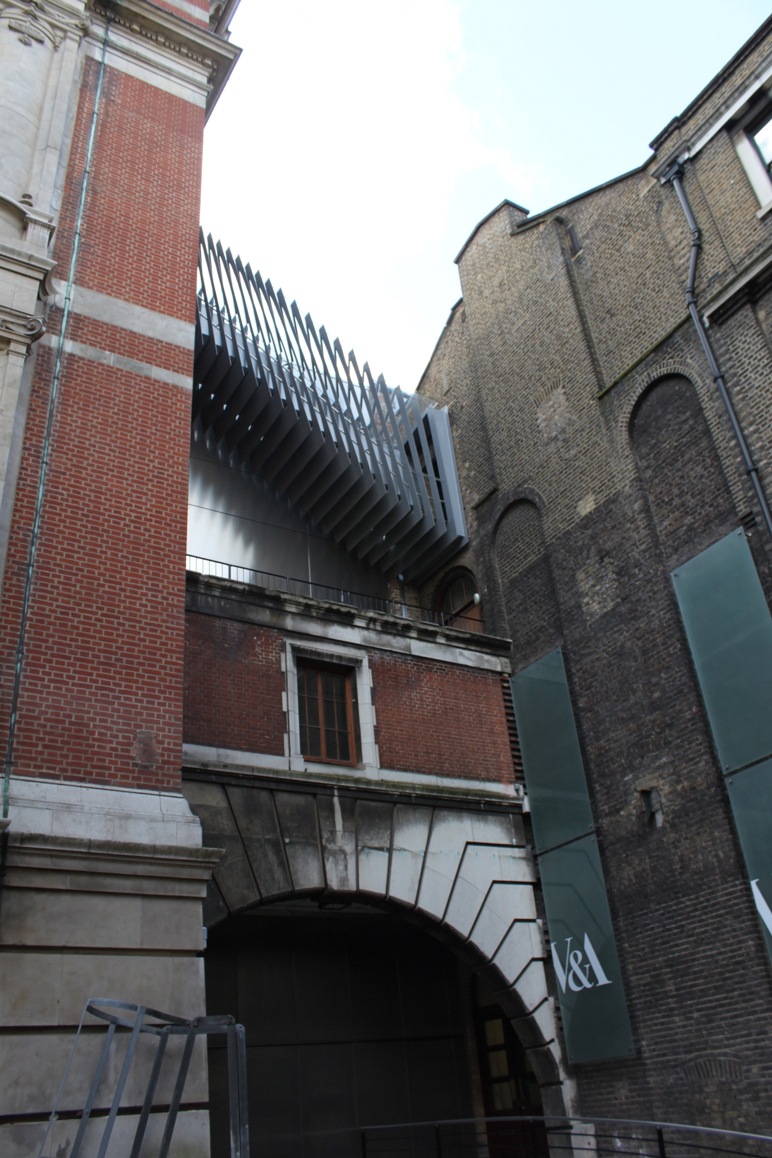 V&A Ceramic Galleries Bridge, London by Wilkinson Eyre Architects