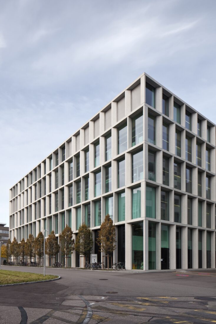 Chipperfield unwraps Basel laboratory