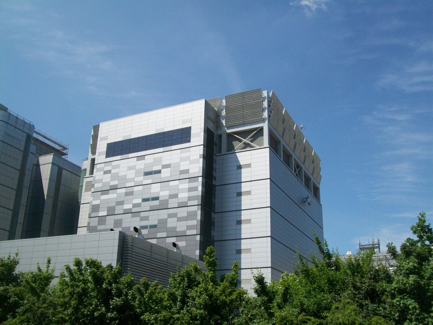 Telehouse West Data Centre Docklands, London by YRM