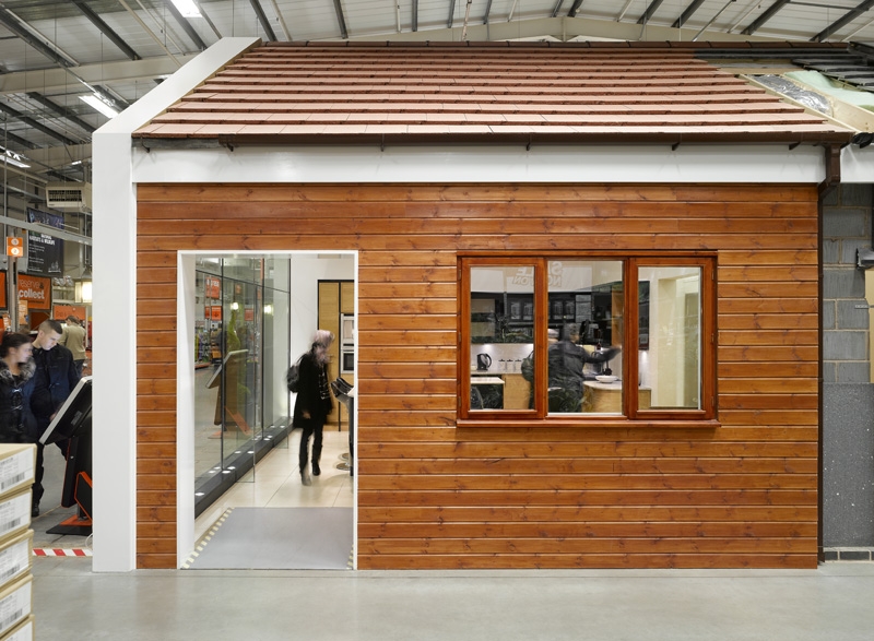 Foster Lomas builds house inside a shop